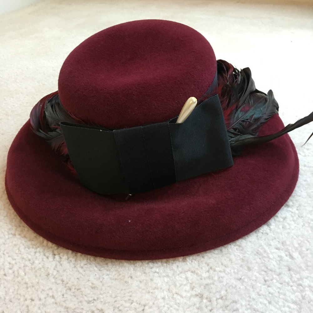 Burgundy Hat - Gem